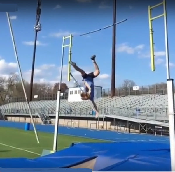Pole Vault Scorpion Savagery - Jerry of the Day